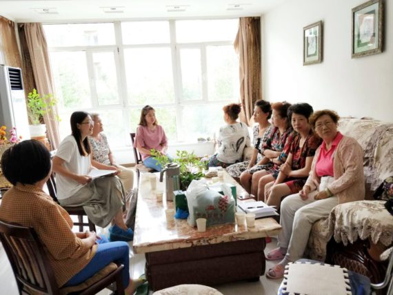 幸福社区生活馆 | 社区义务血压站：互助自助，构建和谐社区 | 哈银公益